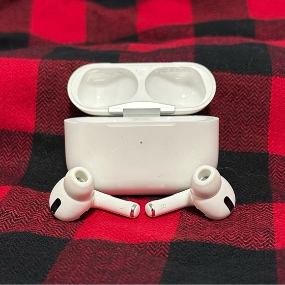 Apple | Headphones | Air Pod Pro St Gen | Poshmark